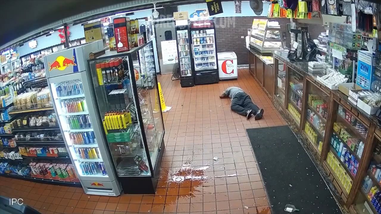 Armed suspect paralyzed by non-lethal weapon • GoreCenter