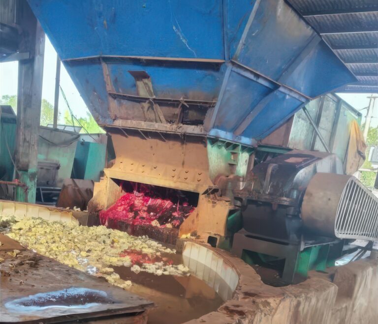 Worker pulled into latex grinding machine • GoreCenter